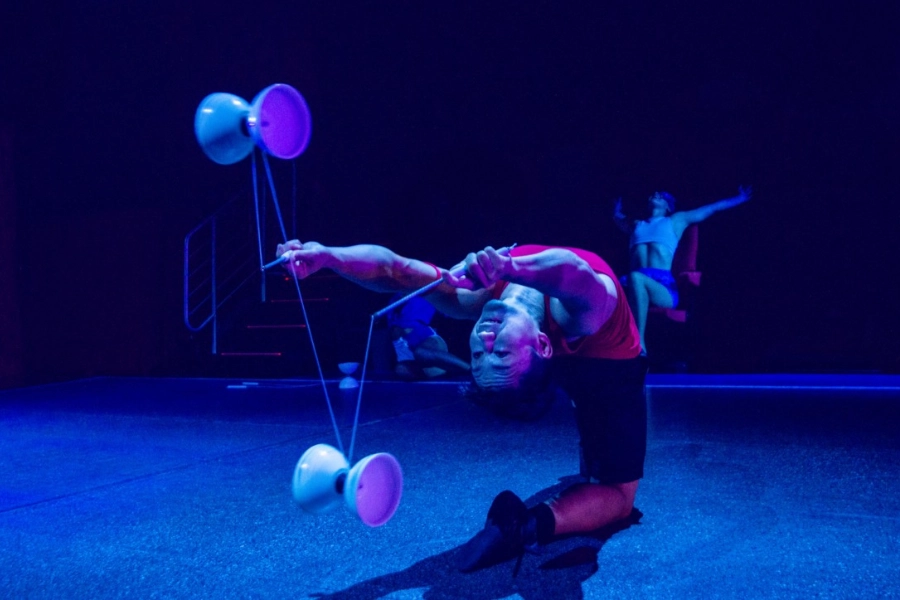 Cirque Performers Push the Limits of Humanity | Alliance Theatre